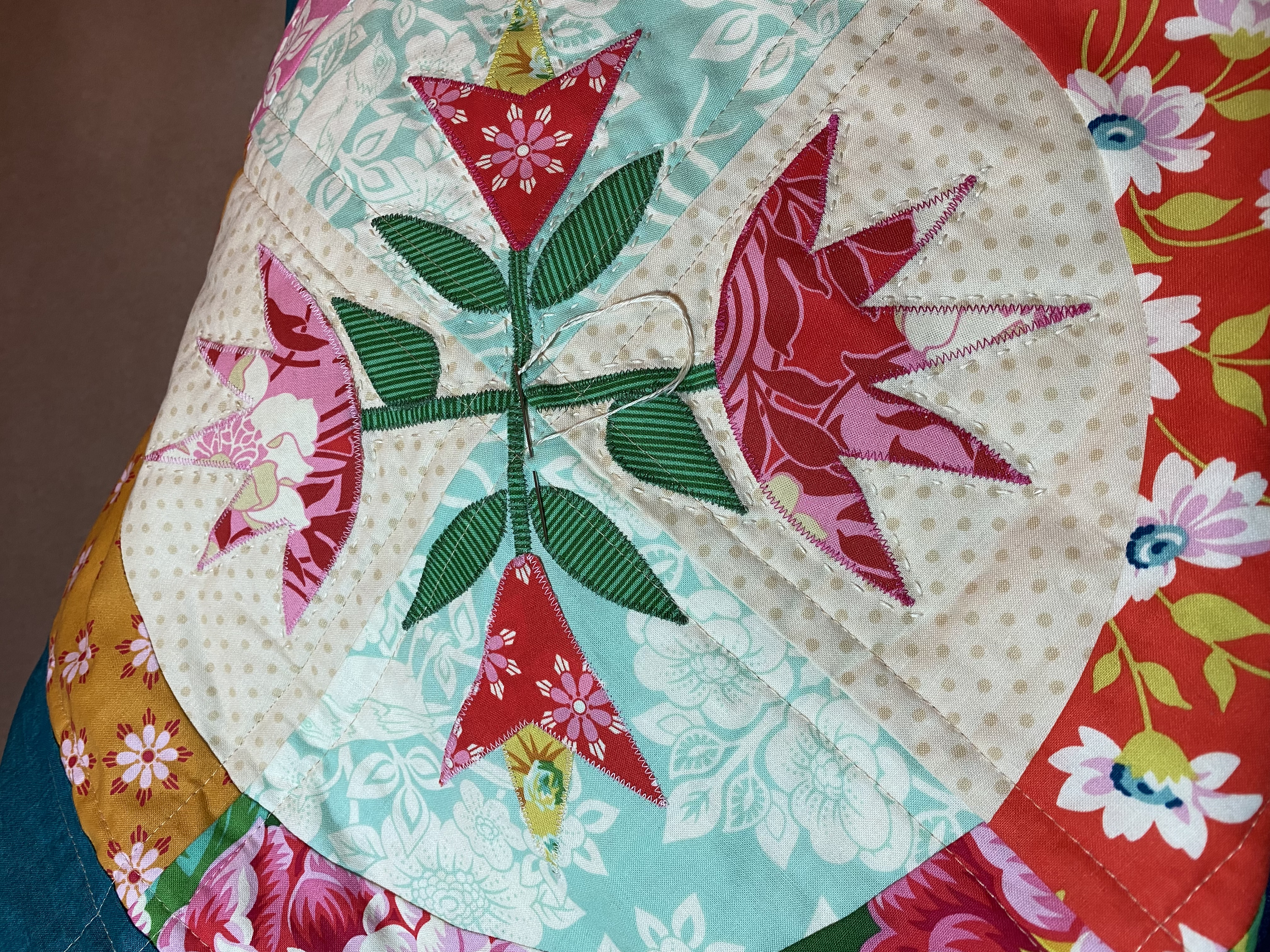 Floral Circles Machine Piecing Weekend | Stitchtopia