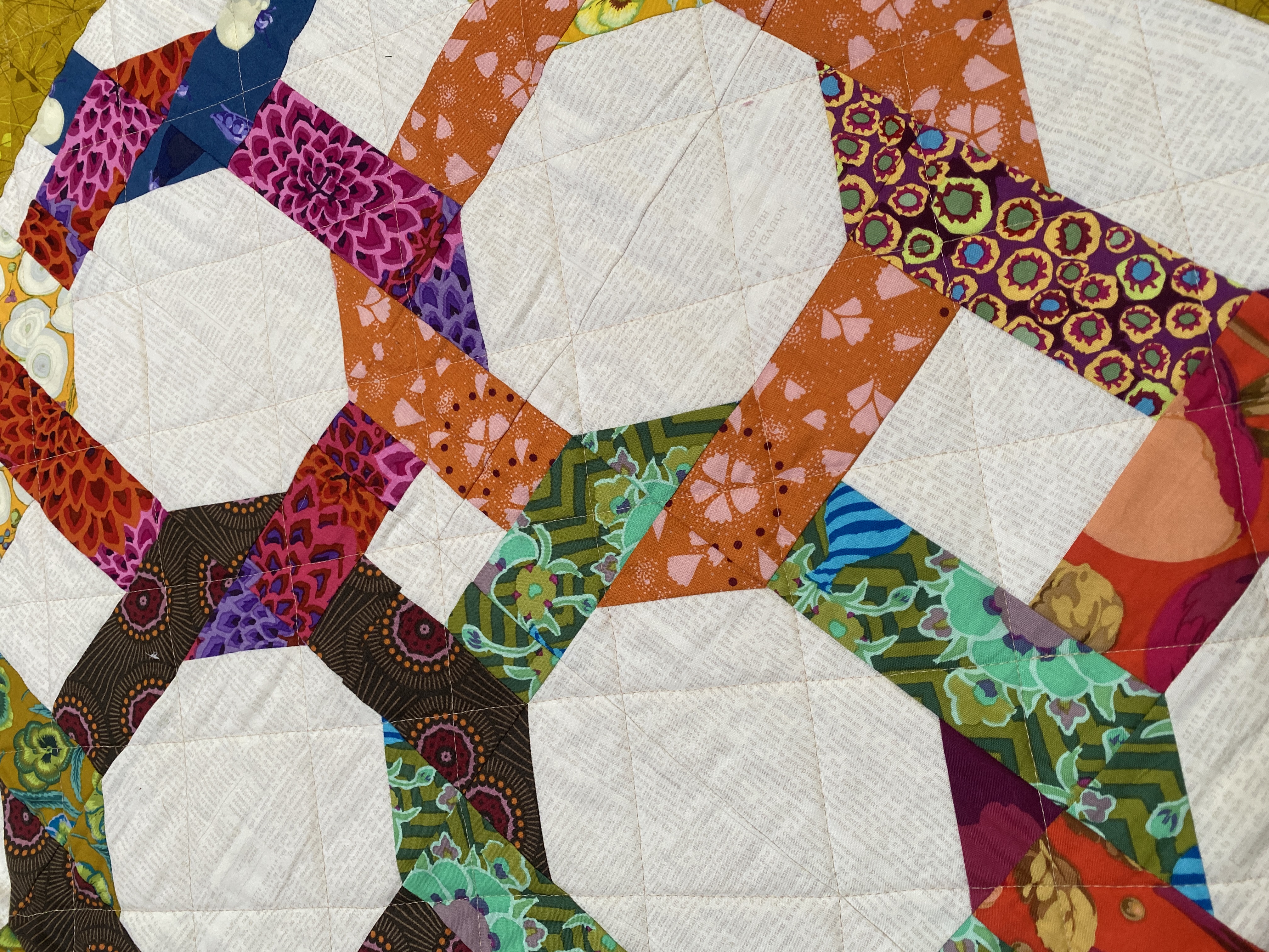 Interlocking Chains Quilt Sewing Machine Weekend | Stitchtopia