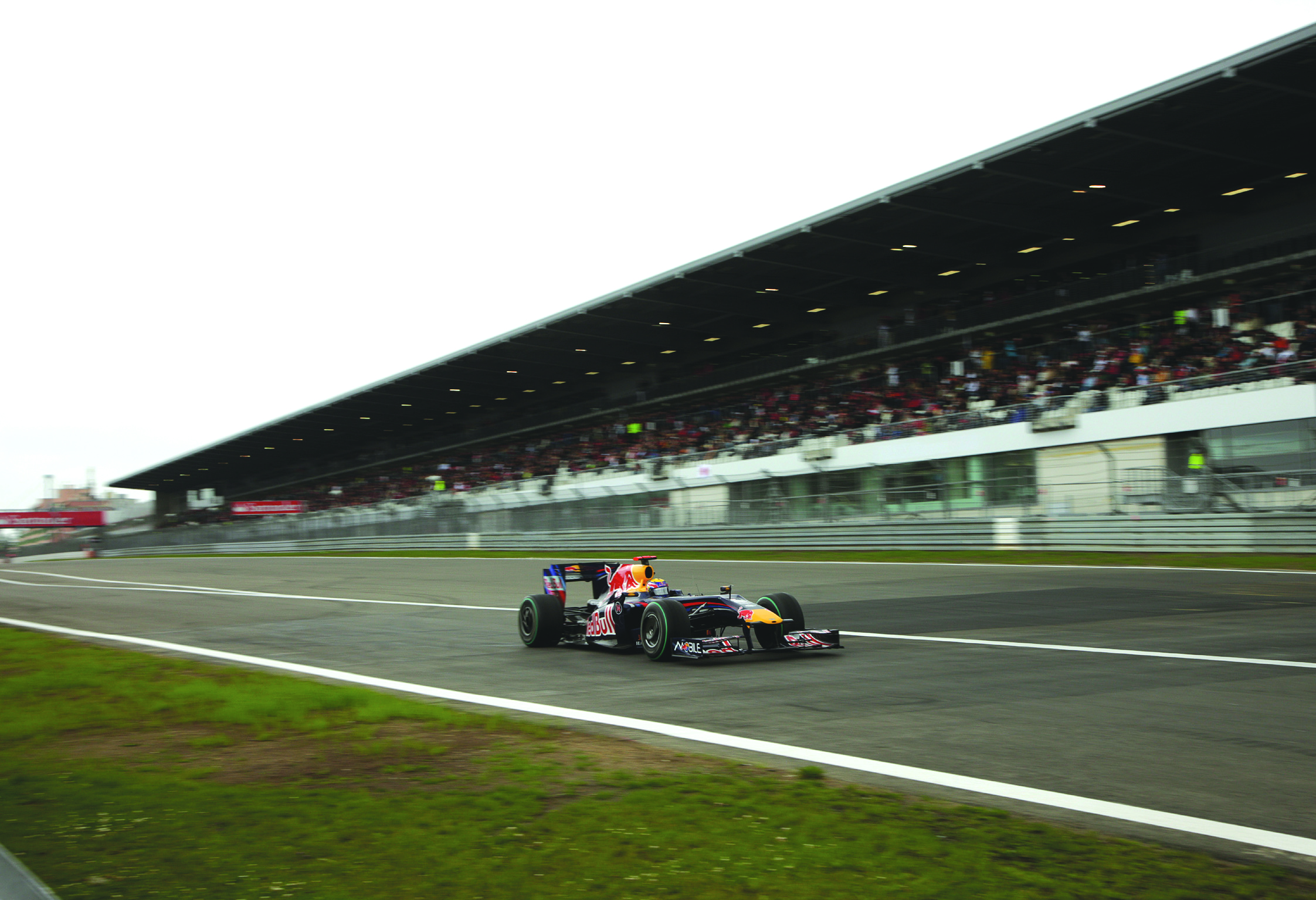 Formula One Weekend Packages | Leger Holidays
